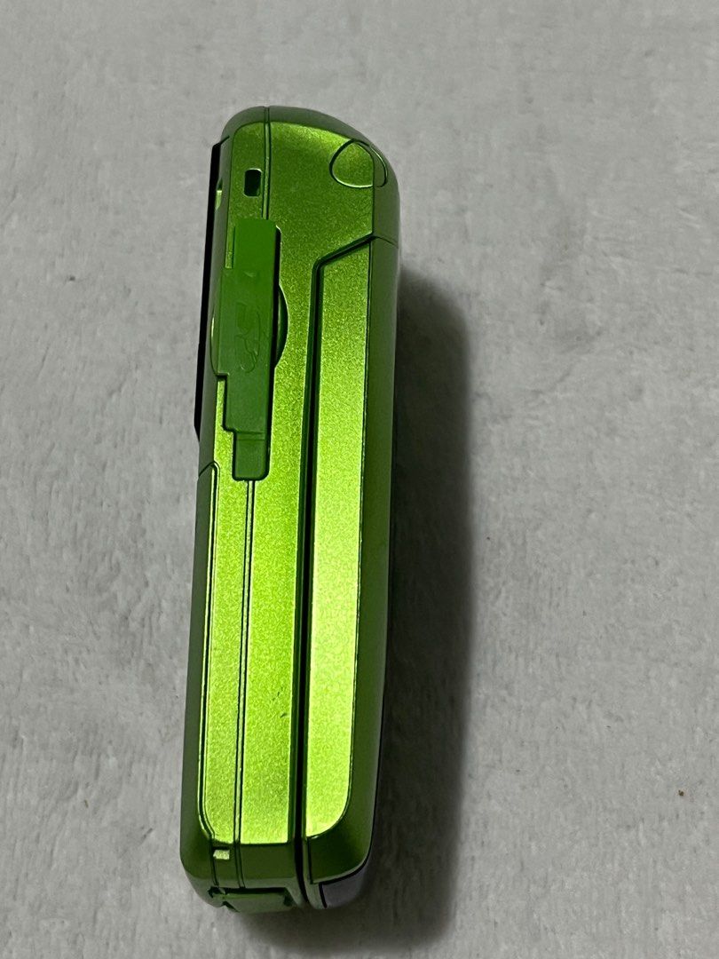 Mitsubishi Electric V401D for Vodafone (Y2K Flip Phone) on Carousell