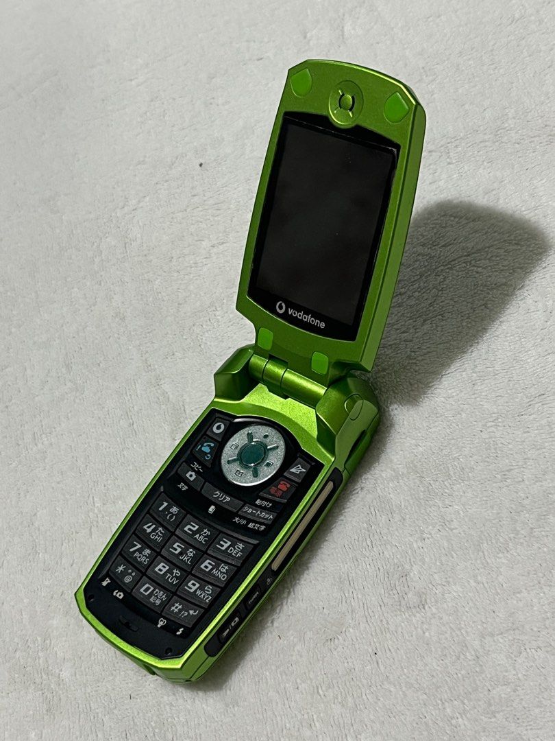 Mitsubishi Electric V401D for Vodafone (Y2K Flip Phone) on Carousell