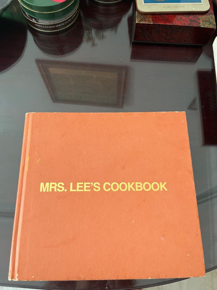 Mrs Lee’s cookbook - 1974 edition , Hobbies & Toys, Books & Magazines ...