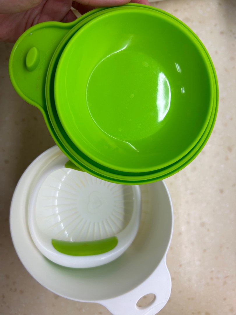 Munchkin food masher and bowl (free with new Dr Brown Pacifier) on ...