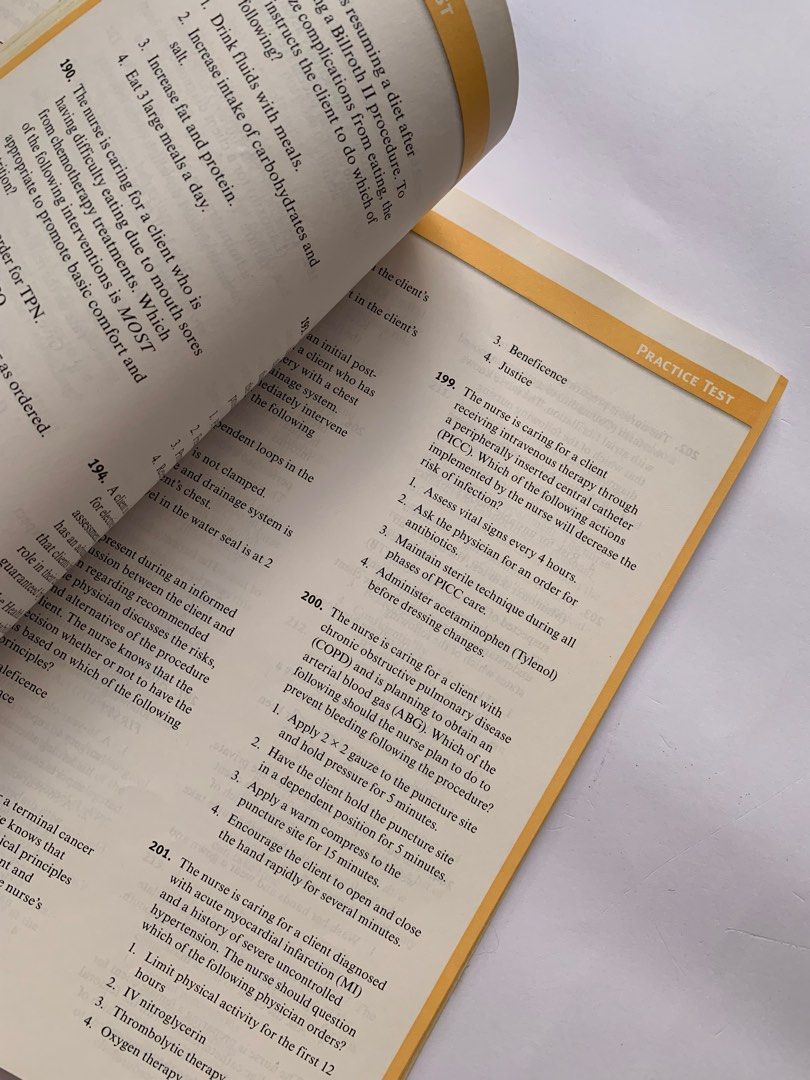 NCLEX reviewer booklet by KAPLAN w/ answer keys, Hobbies & Toys, Books ...