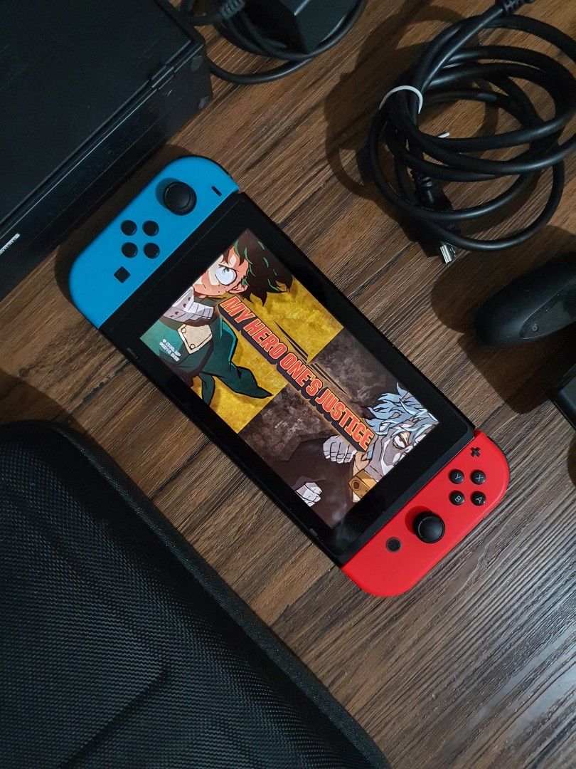 Nintendo switch V2 complete set, Video Gaming, Video Game Consoles ...