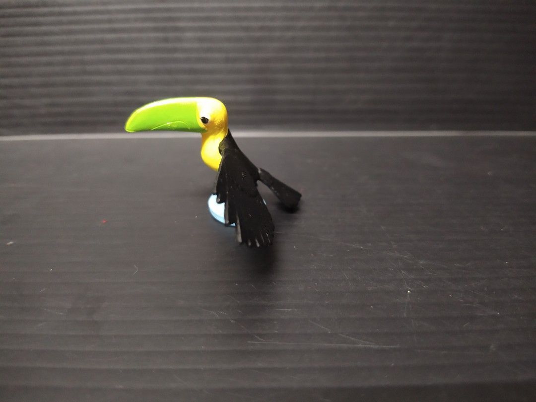 PICO Disney Movi ENCANTO Antonio TOUCAN BIRD PVC TOY Playset Figure 3 ...