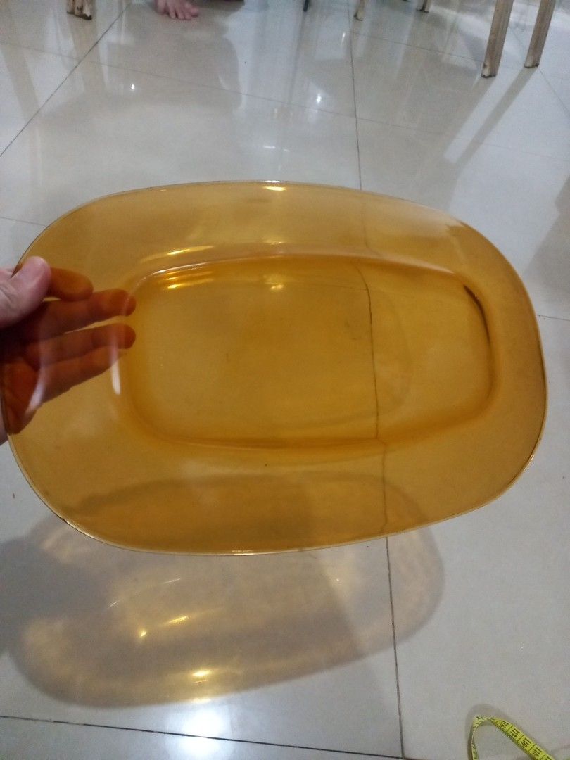 Piring besar pyrex, Kitchen & Appliances di Carousell