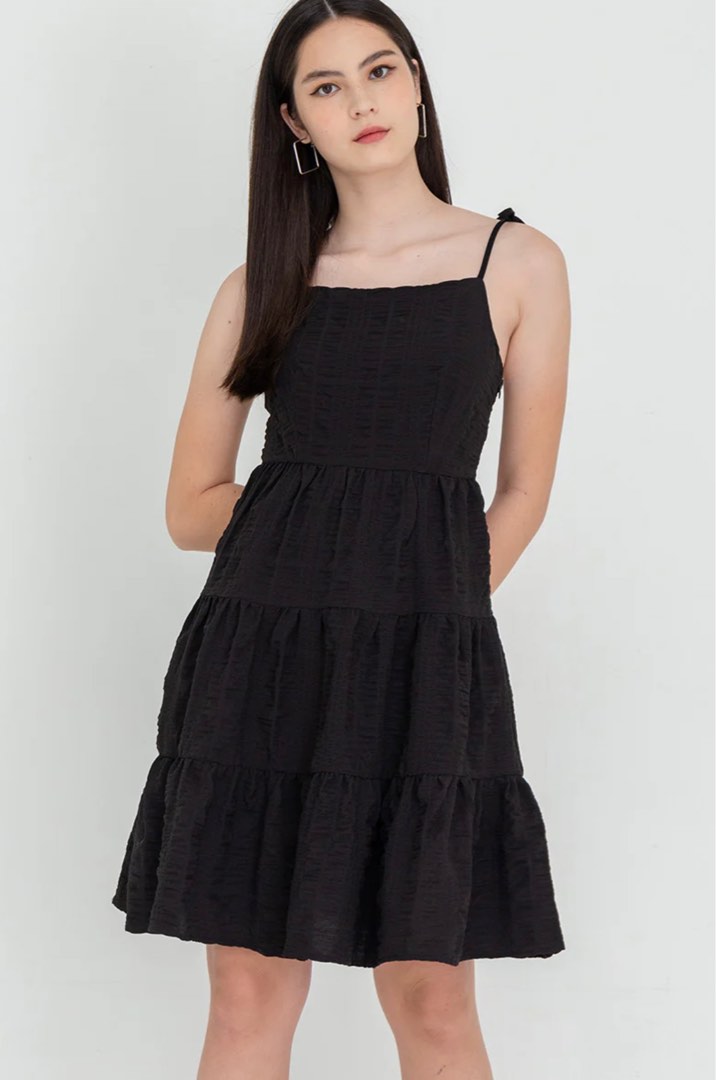 Playdress Iris Tri-Tiered Dress, Women's Fashion, Dresses & Sets ...