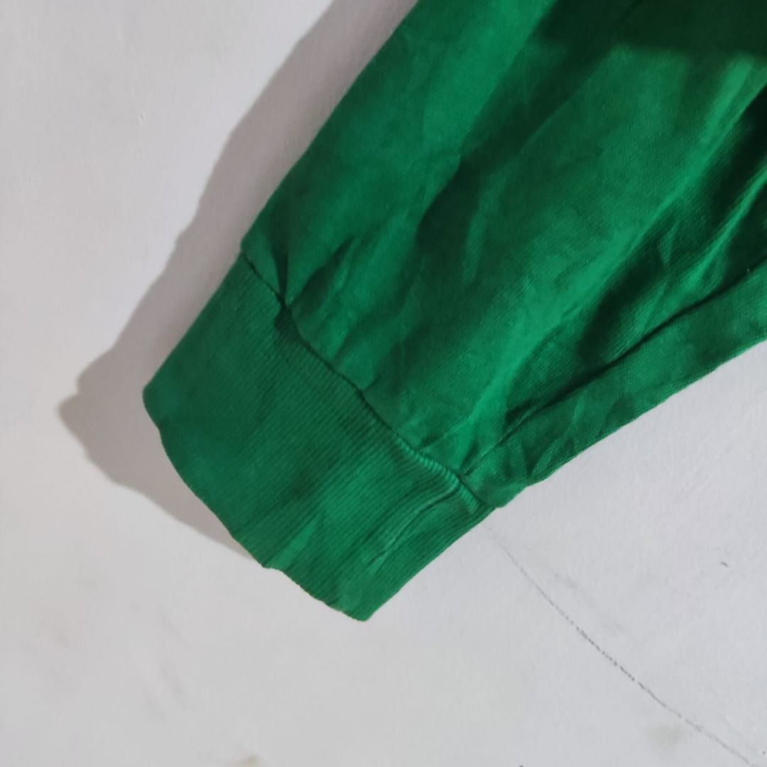 Polo Shirt Zara Hijau Crop Atasan Cewek Gemoy Kerah Size M on Carousell Polo Shirt Zara Hijau Crop Atasan Cewek Gemoy Kerah Size M on Carousell