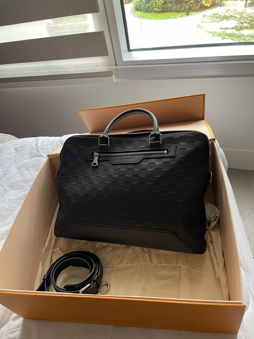 Authentic Louis Vuitton Laptop Bag, Luxury, Bags & Wallets on Carousell