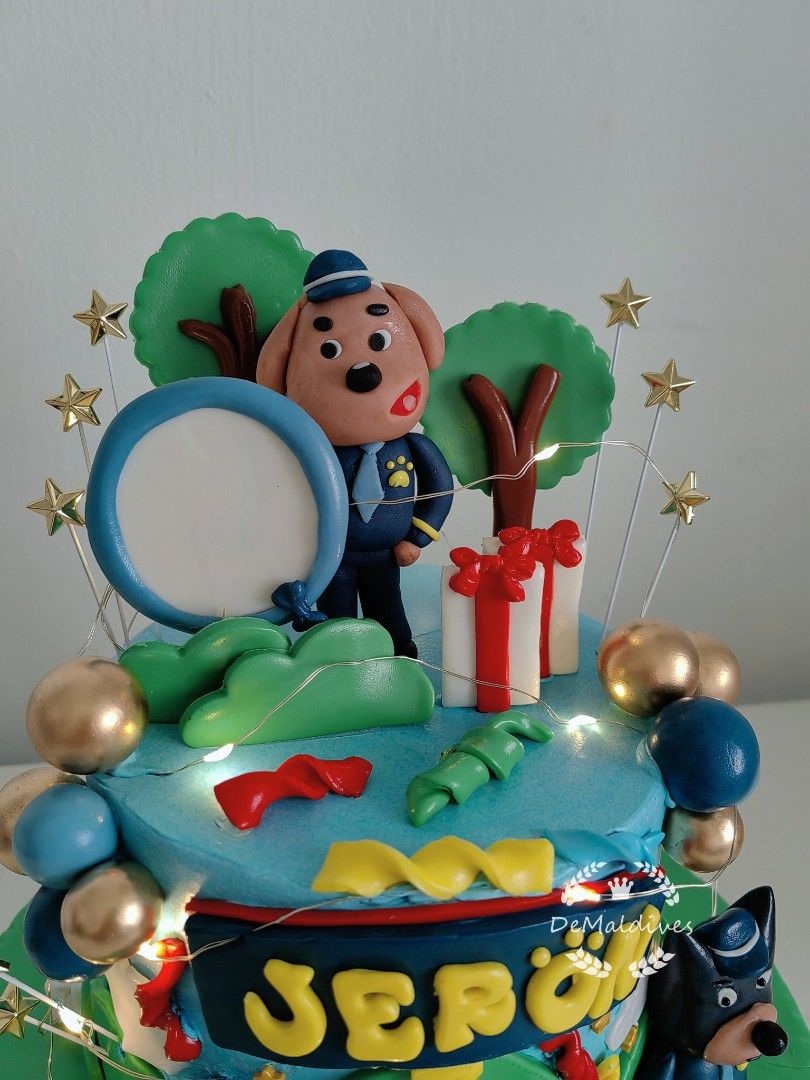 Safety Sheriff Labrador themed Birthday Cake, Food & Drinks, Homemade ...