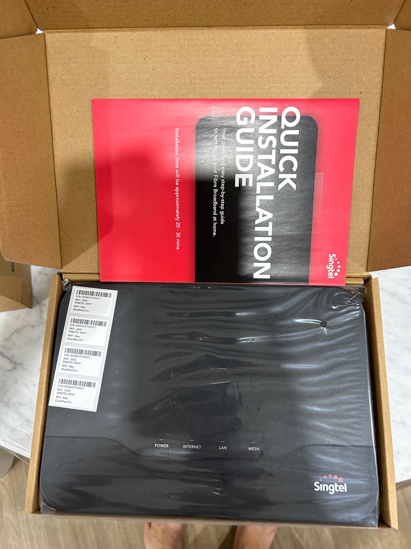 SingTel Mesh router n Mesh extender, Mobile Phones & Gadgets, Other ...
