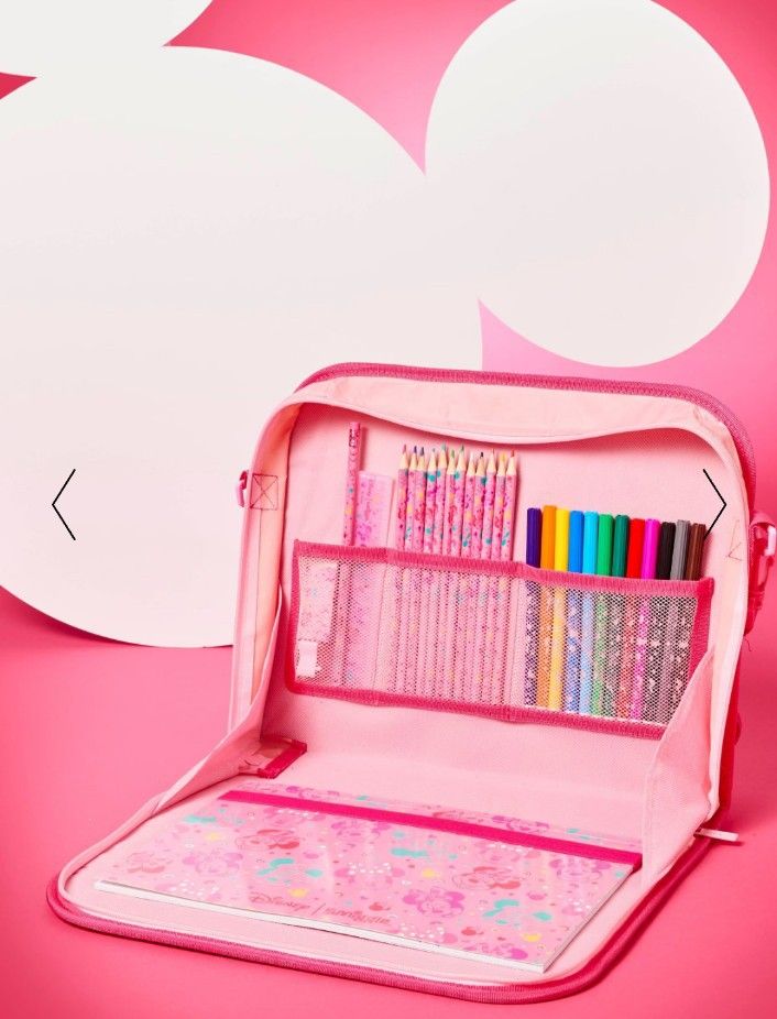 Smiggle Minnie Mouse Colouring Set, Hobbies & Toys, Stationery & Craft ...