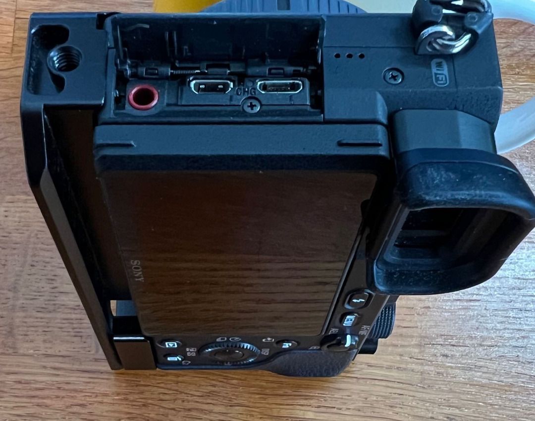 Sony A6400 Alpha 6400 ILCE-6400 E-mount camera with APS-C Sensor ...