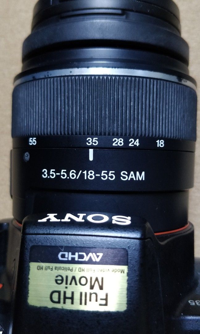 Sony SLT-A35 DSLR Camera, Photography, Cameras on Carousell