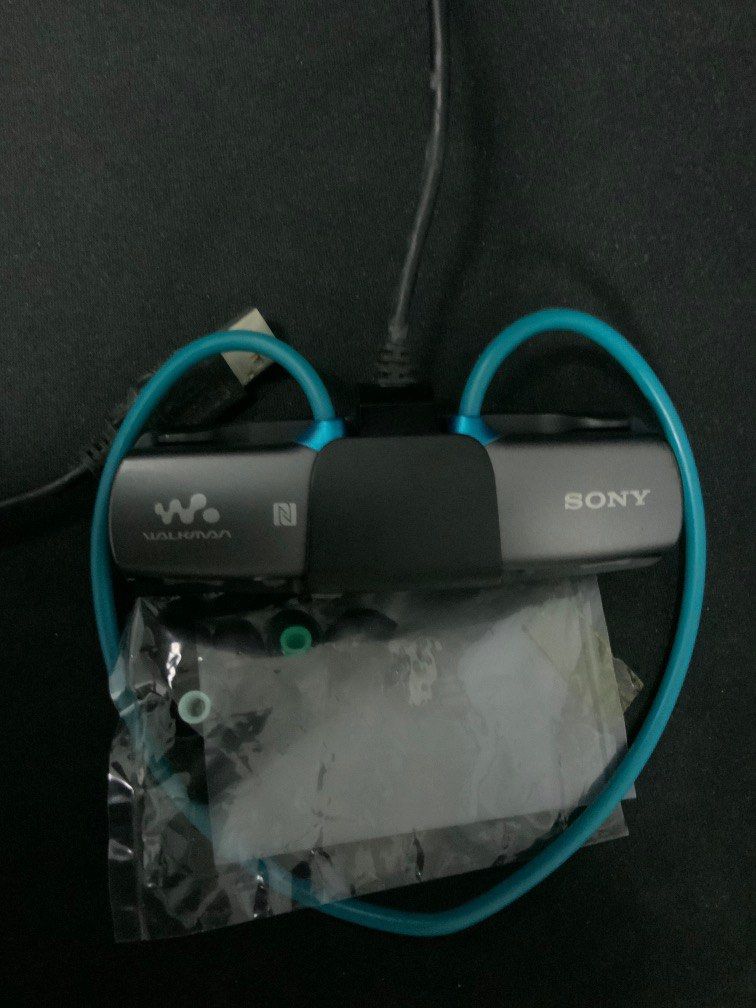 Sony Walkman NWZ-WS615: Waterproof Walkman with NFC & Bluetooth, Audio ...