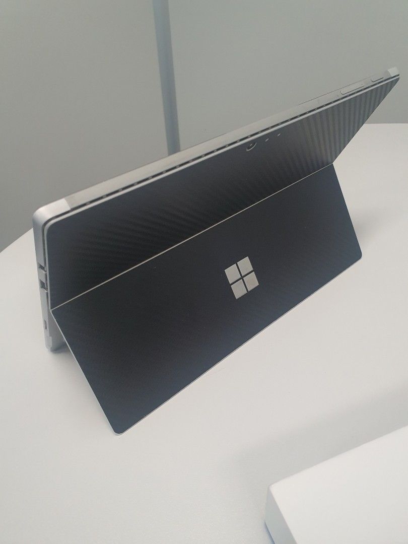 Surface Pro 5 - RAM 8GB / SSD 256GB, 電腦＆科技, 手提電腦 - Carousell