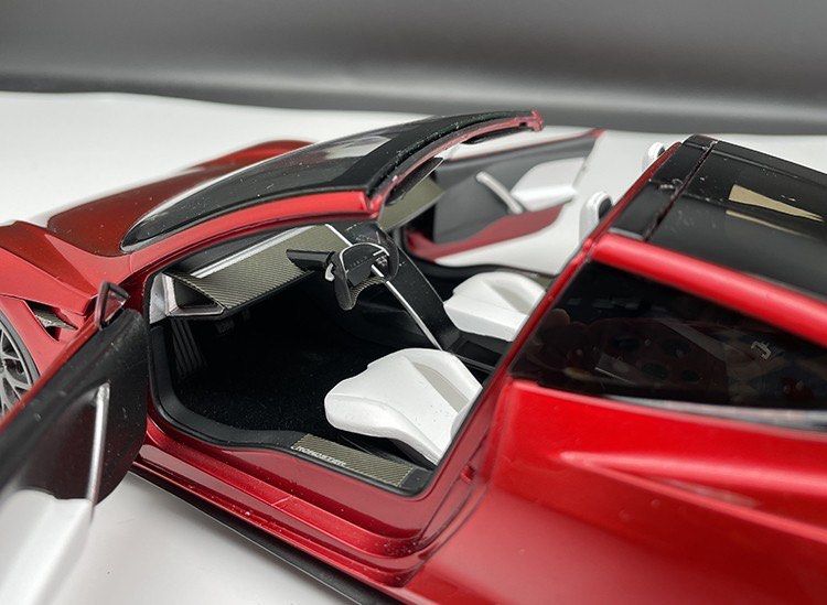 Tesla Roadster 1:18 Resin Collectible Model - Roadster Version, 興趣及遊戲 ...