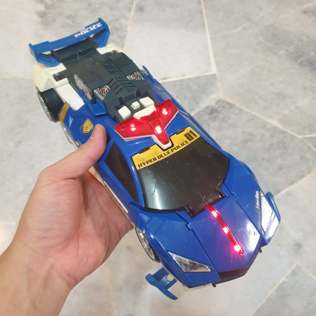 Tomica Hyper Blue Police 01 S.S.R Super Sonic Runner #lamborghini ...