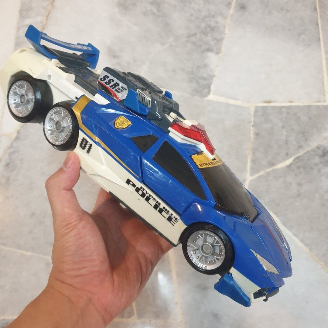 Tomica Hyper Blue Police 01 S.S.R Super Sonic Runner #lamborghini ...