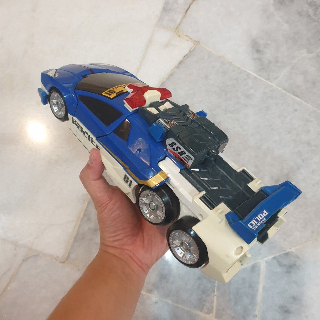Tomica Hyper Blue Police 01 S.S.R Super Sonic Runner #lamborghini ...
