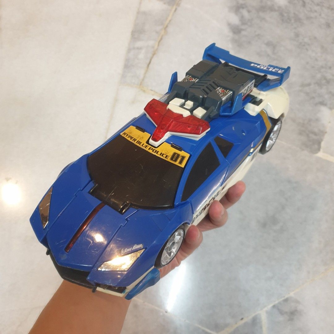 Tomica Hyper Blue Police 01 S.S.R Super Sonic Runner #lamborghini ...