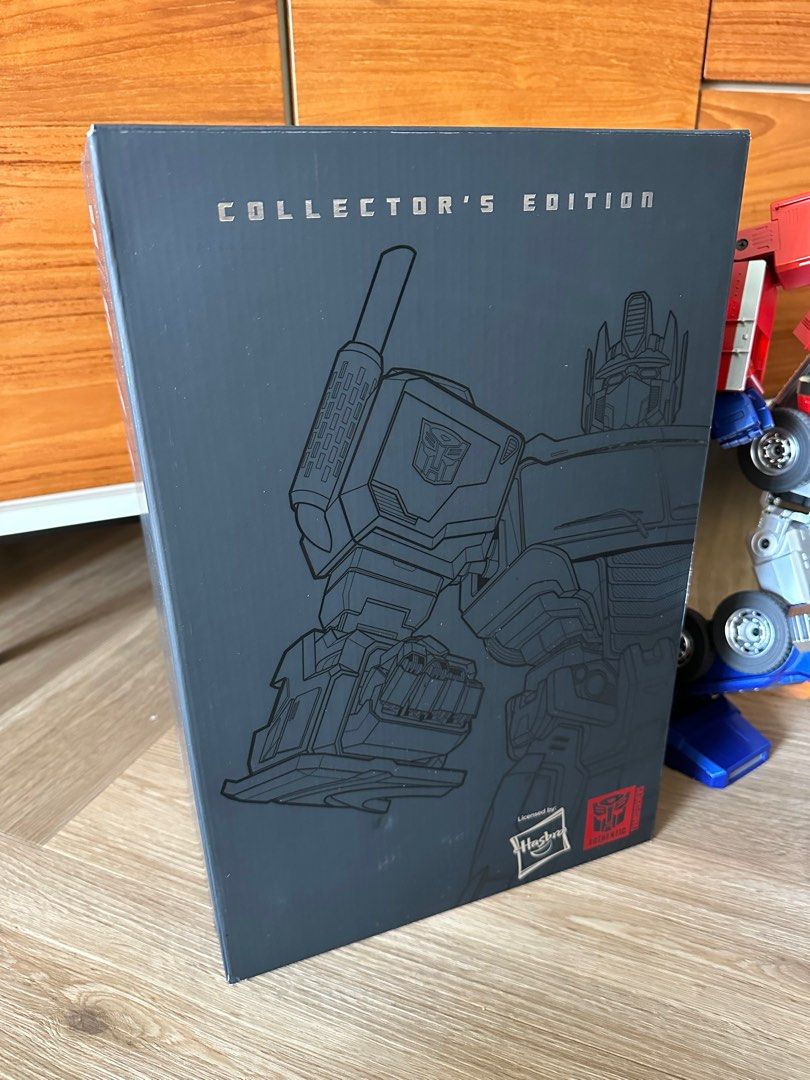 Transformers Optimus Prime Auto-Converting Robot - Collector's Edition ...