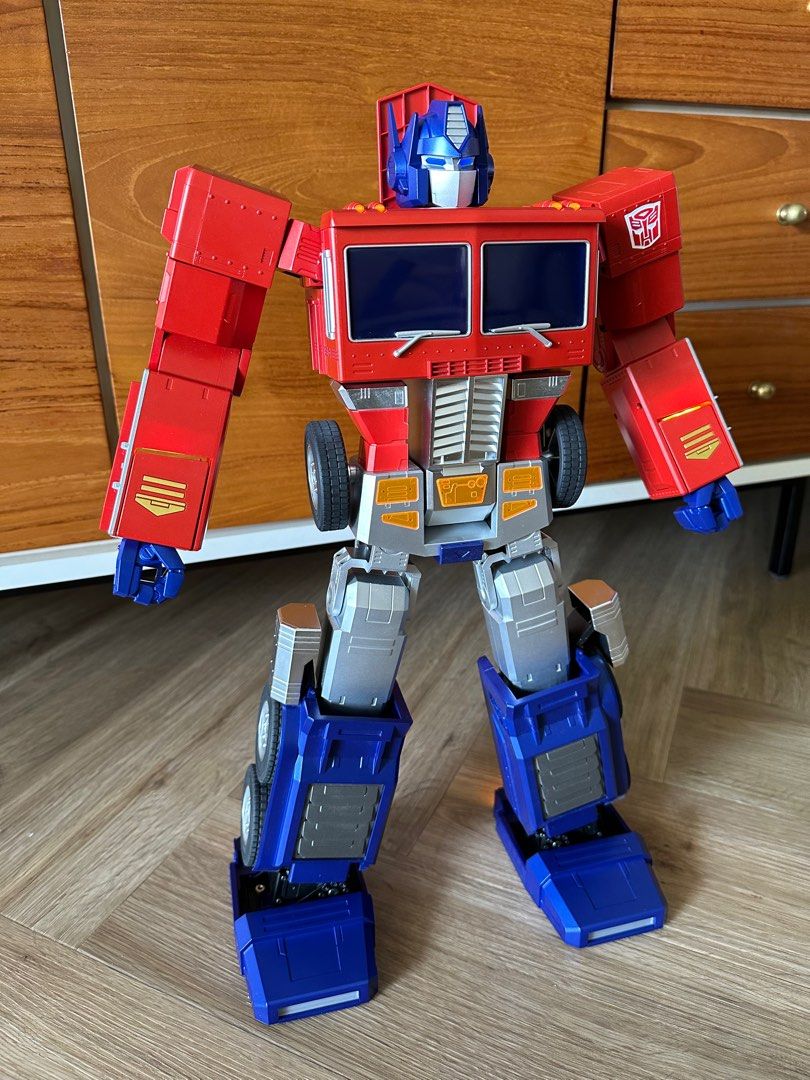 Transformers Optimus Prime Auto-Converting Robot - Collector's Edition ...