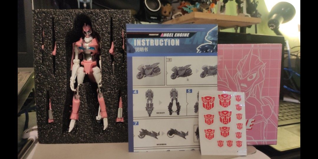 Transformers Prime Arcee (APC Pink Version), Hobbies & Toys, Toys ...