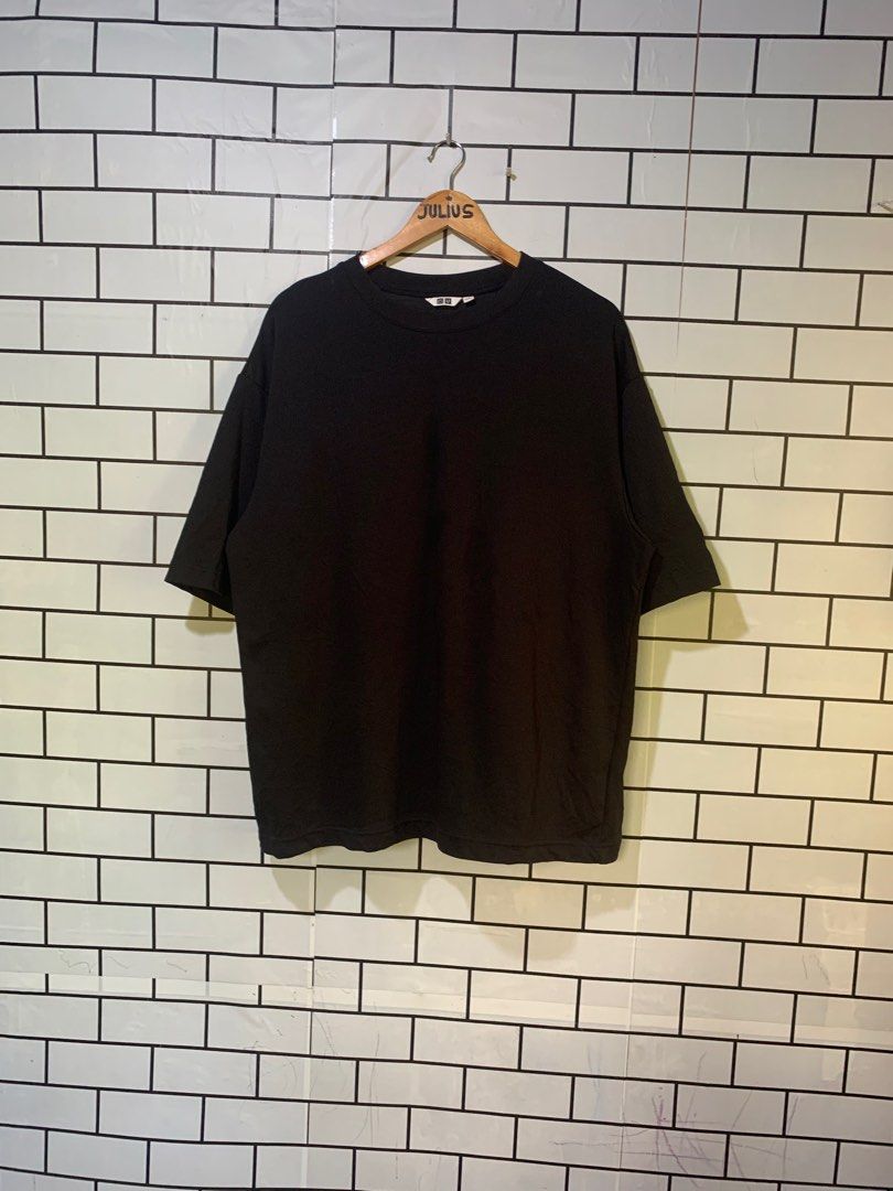 Uniqlo U AIRism Shirt, Men's Fashion, Tops & Sets, Tshirts & Polo ...