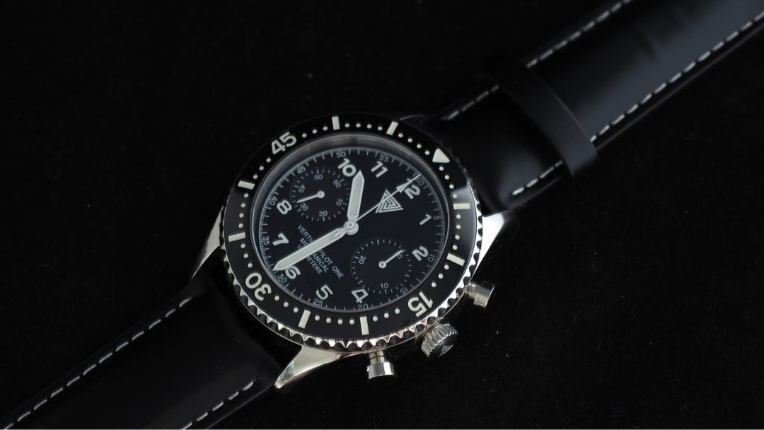 Vertigo Pilot One mechanical chronograph, 男裝, 手錶及配件, 手錶 - Carousell