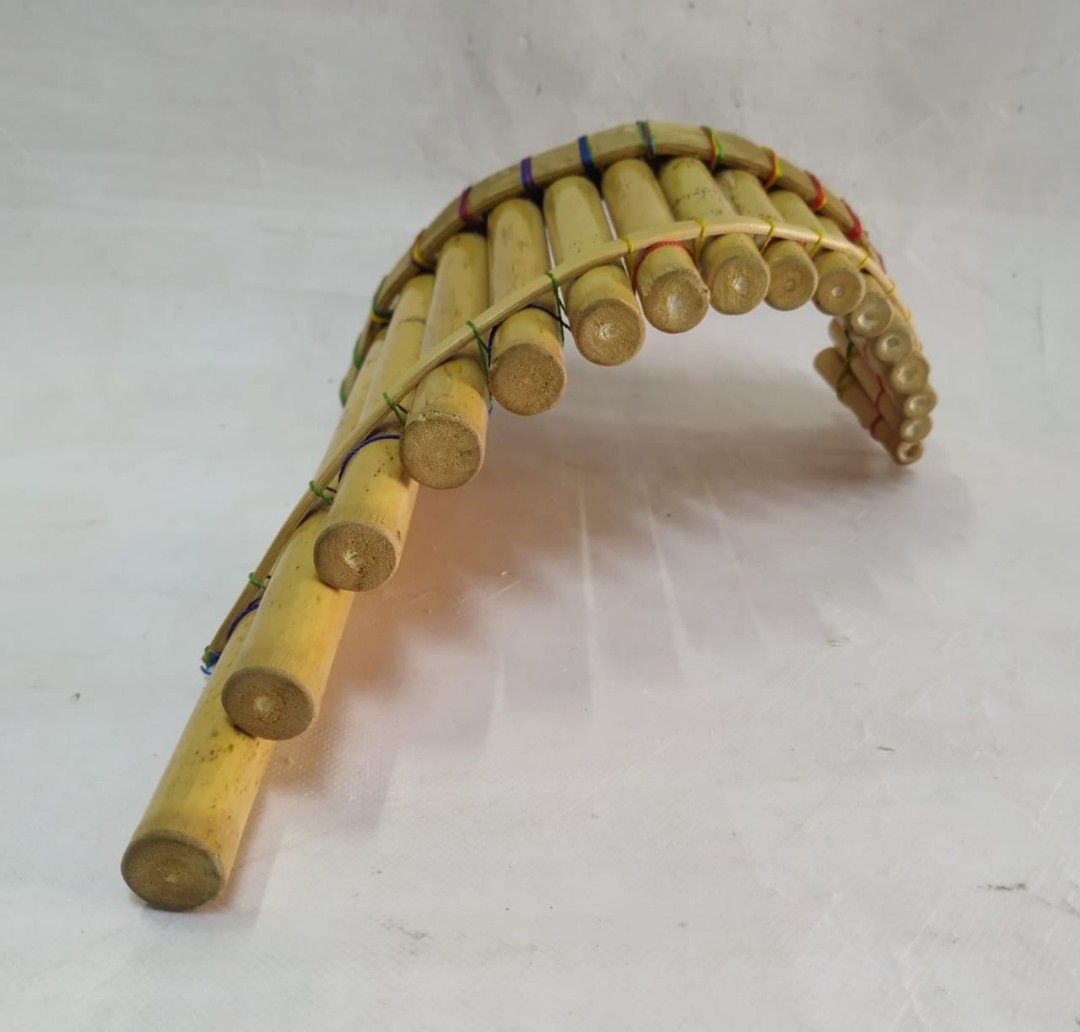 Vintage Panpipe - curved 16 pipes, rondador, Hobbies & Toys ...