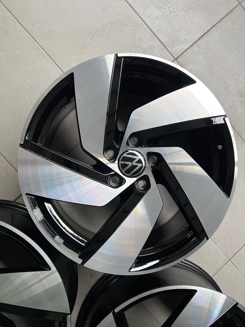 Volkswagen Golf GTI mk8 18” Rims, Auto Accessories on Carousell