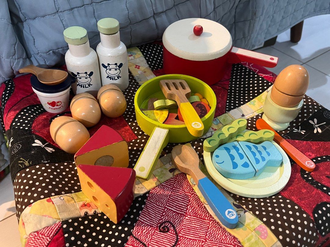 ELC Wooden Cooking Set, Hobbies & Toys, Toys & Games on Carousell