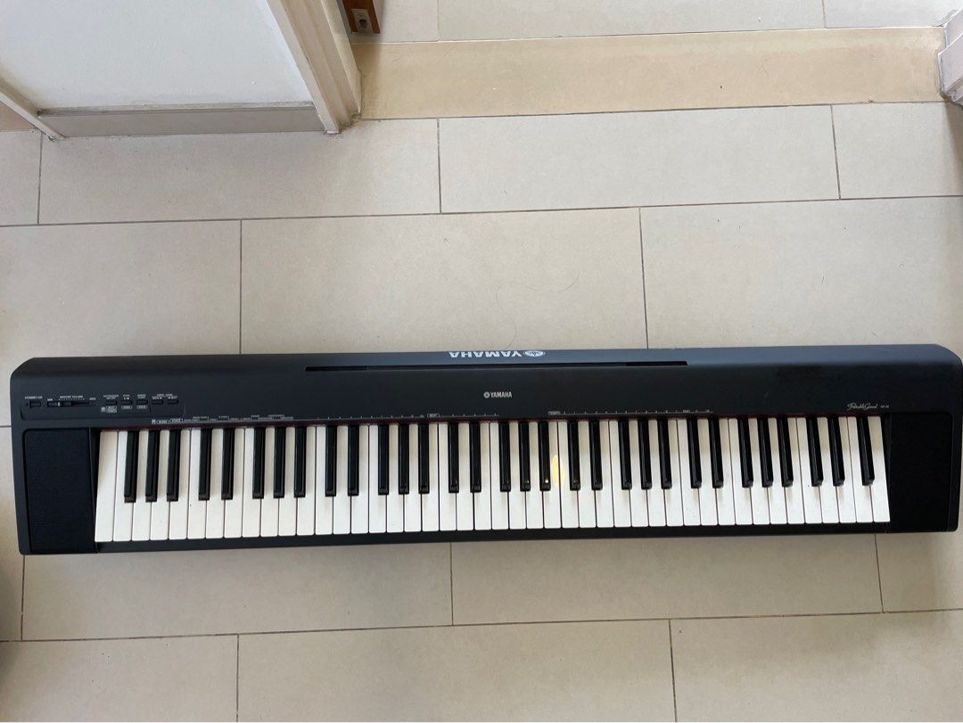 Yamaha Keyboard (76 Keys) NP-30, Hobbies & Toys, Music & Media, Musical ...