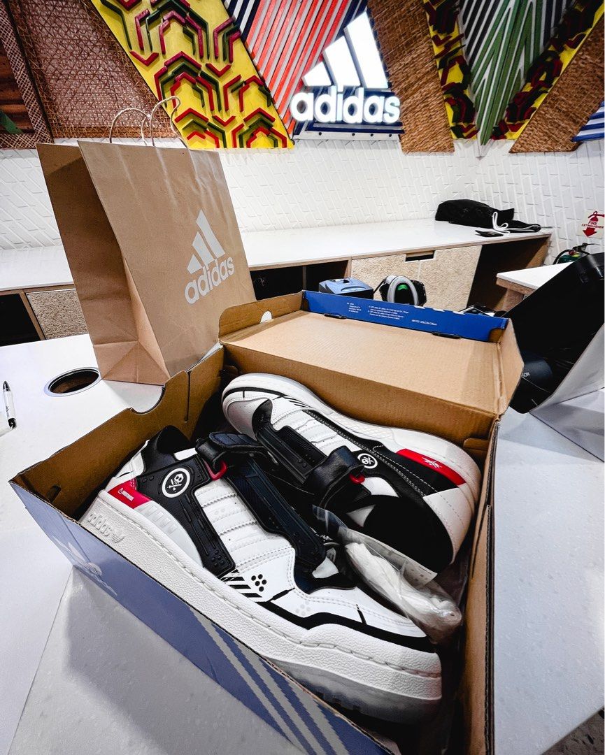 Adidas Forum Quiccs FnF Friends and Family, Men's Fashion, Footwear ...