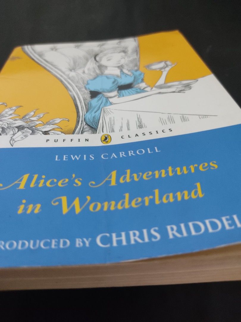 Alice's Adventures in Wonderland by Lewis Carroll (Puffin Classics) on Carousell