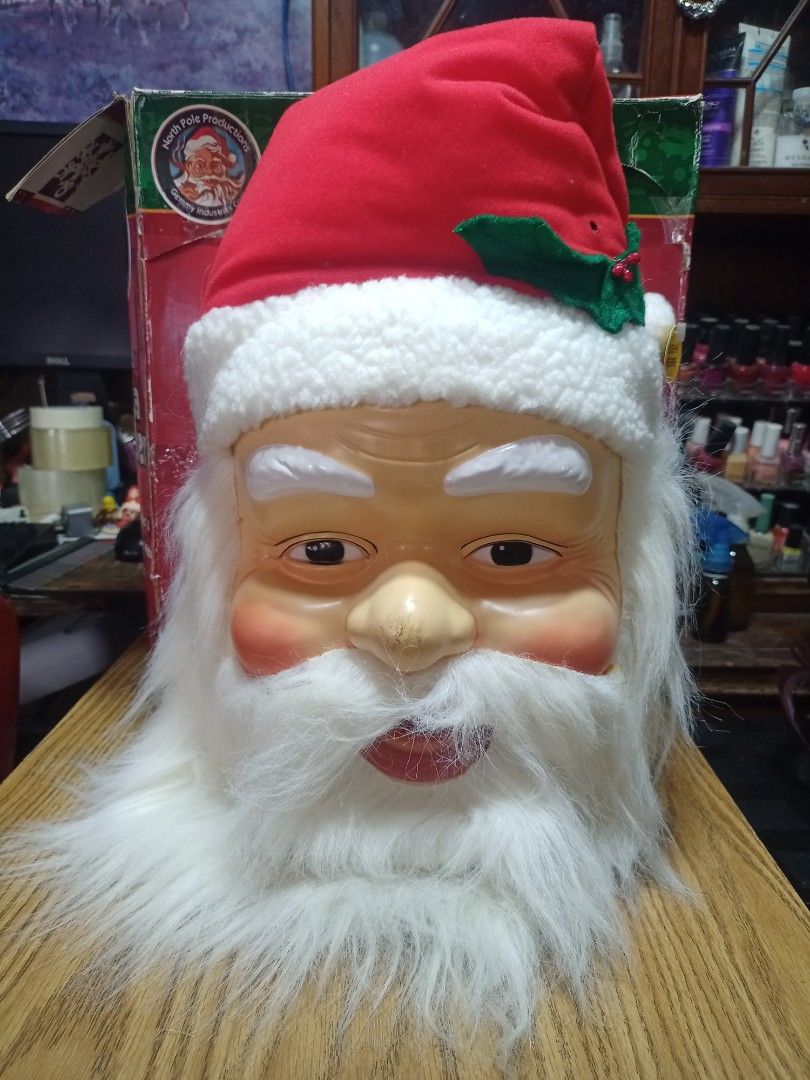 Animated Santa Greeter, Hobbies & Toys, Music & Media, Vinyls on Carousell