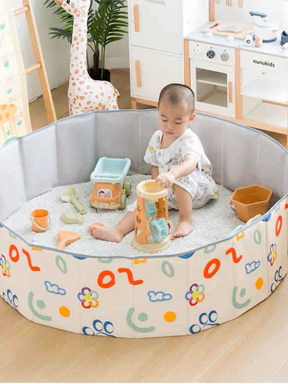 Ball/Sand pit, Babies & Kids, Infant Playtime on Carousell