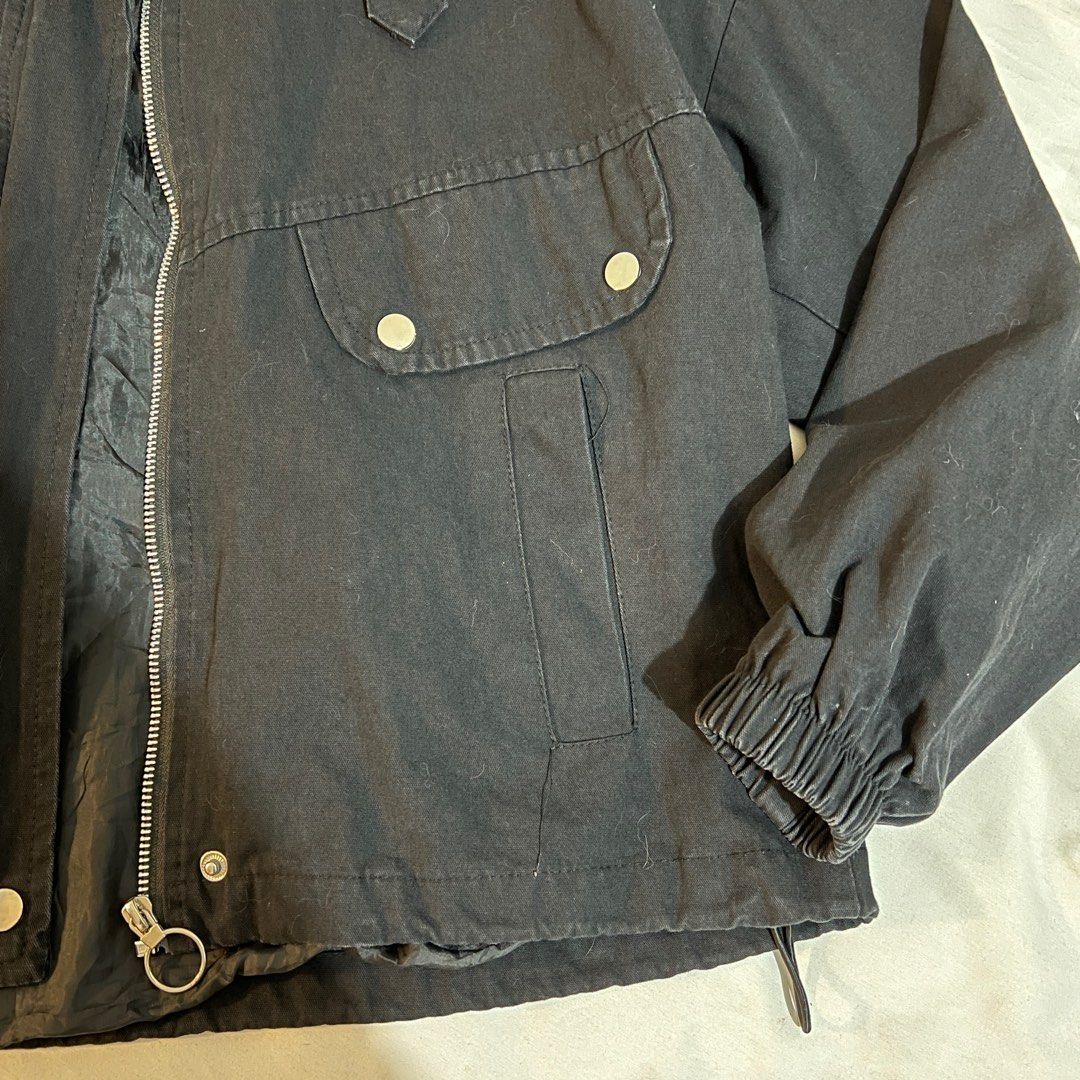 black jacket (looks like a leather jacket), Women's Fashion, Coats ...