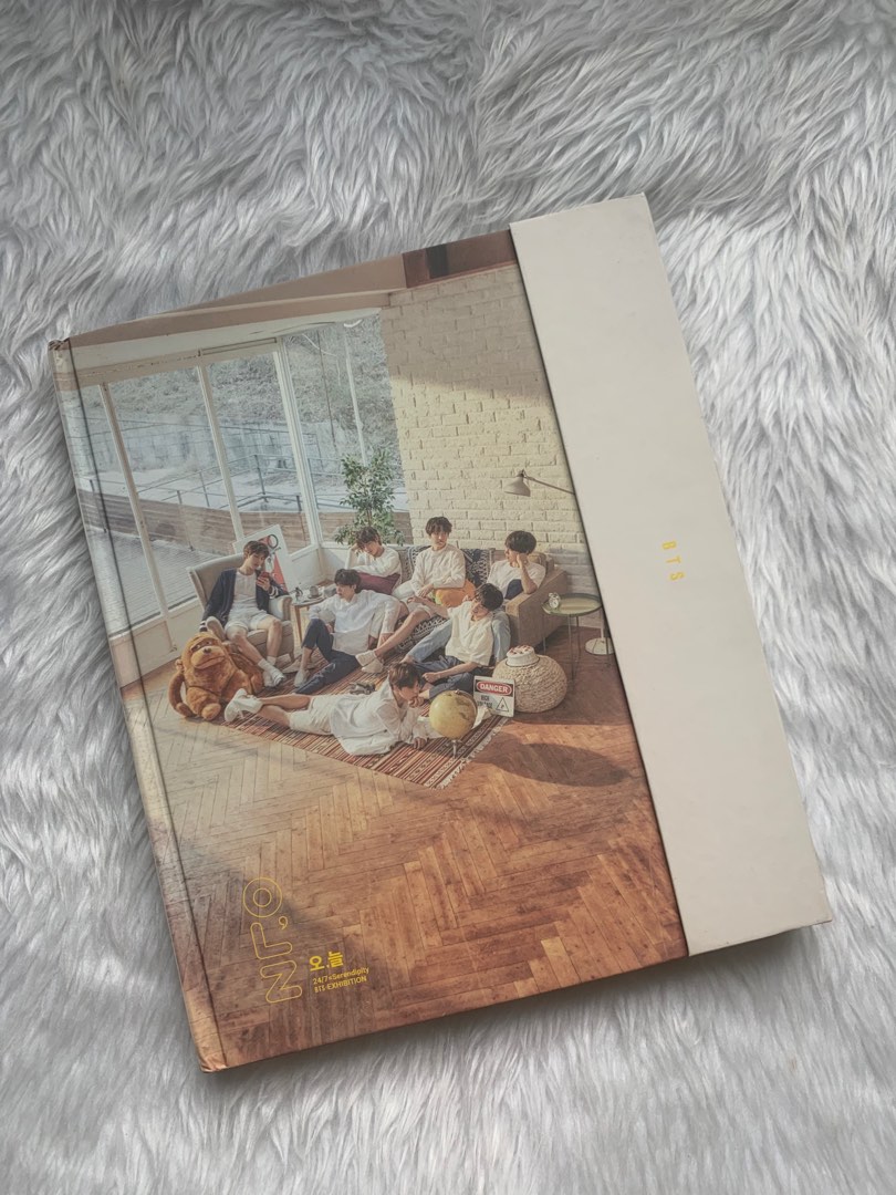 BTS ONEUL EXHIBIT PHOTOBOOK on Carousell
