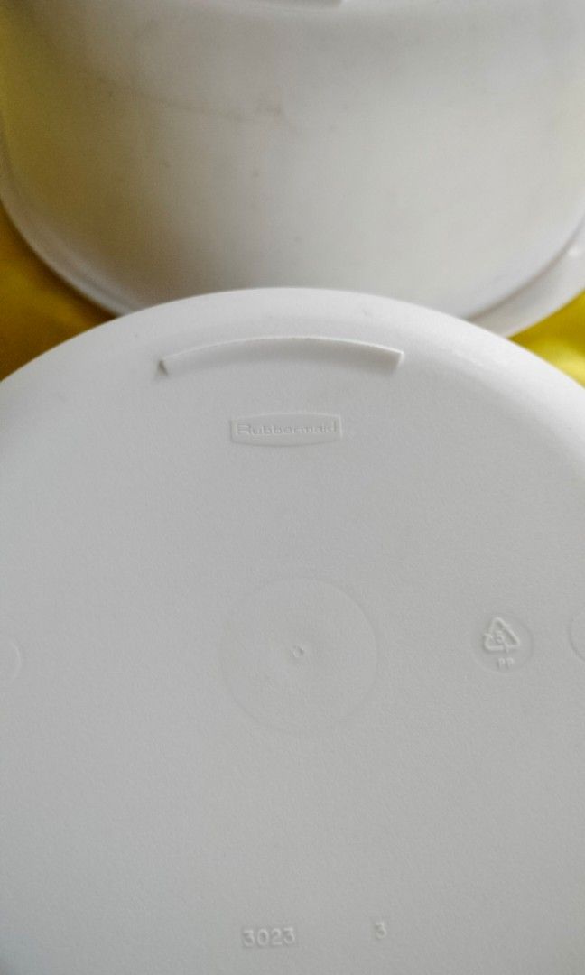 Bundle Rubbermaid Take Alongs Rectangular Food container - Free food ...