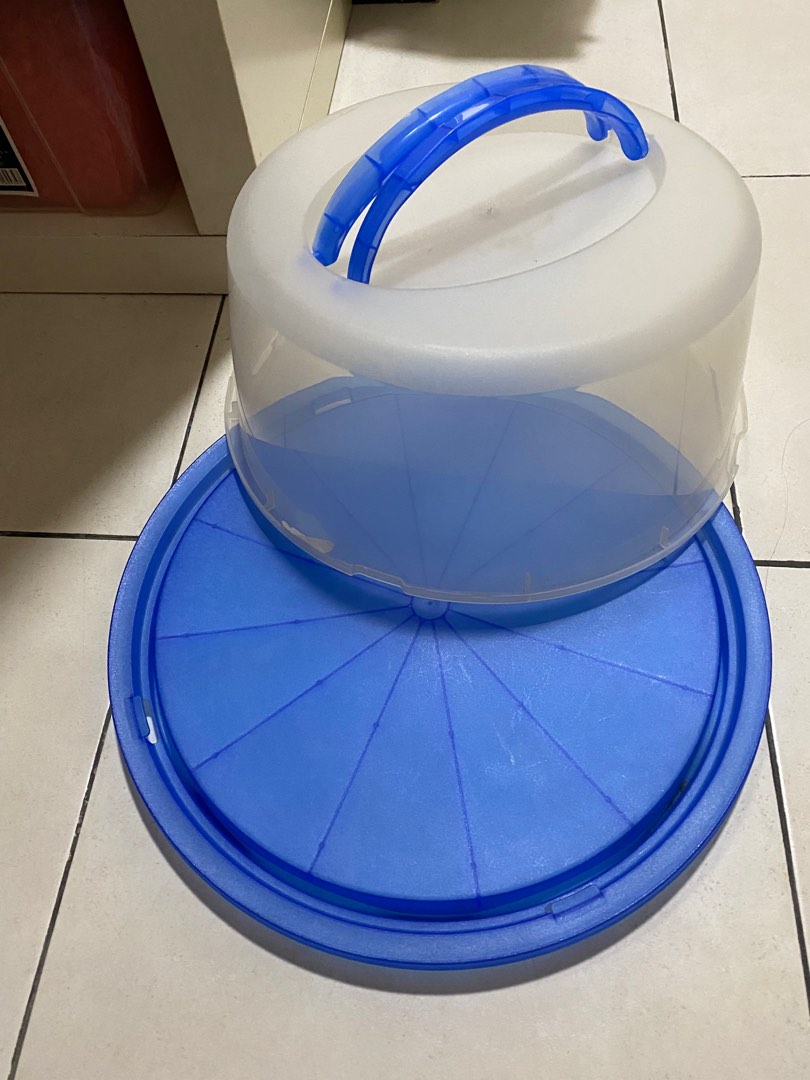 Cake caddy for up to 10 inch cake., Food & Drinks, Gift Baskets ...