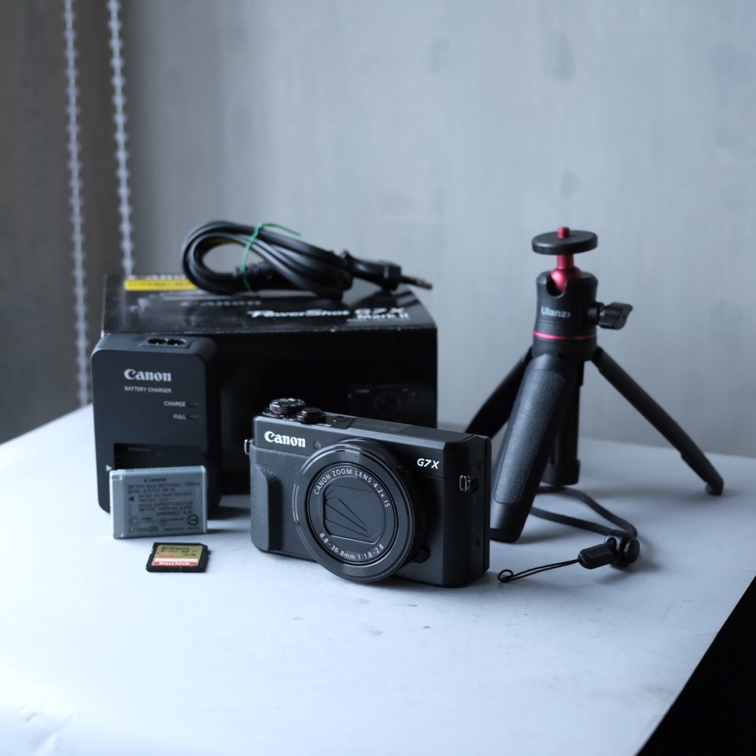 Canon G7x mark 2 ii, Photography, Cameras on Carousell