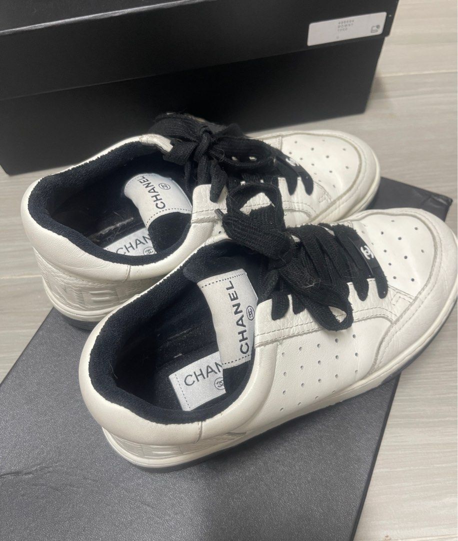 Chanel 22ss Black panda Shoes, 女裝, 鞋, 波鞋 - Carousell