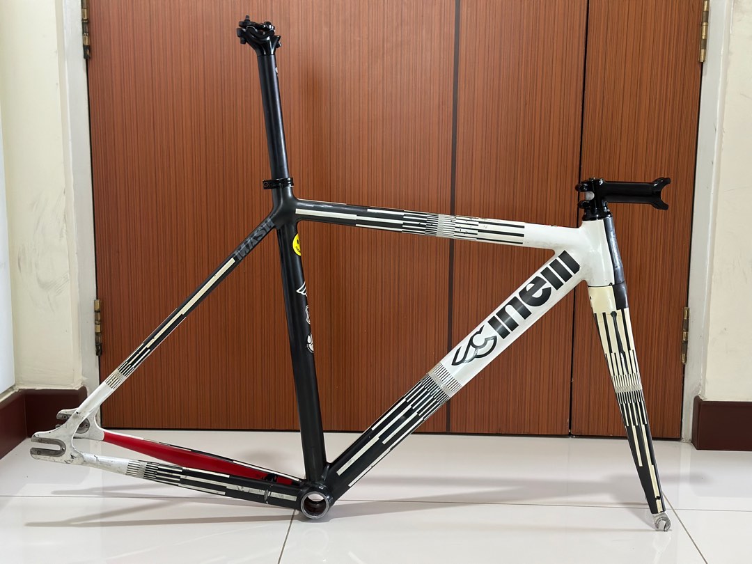 Cinelli parallax fixie, Sports Equipment, Bicycles & Parts, Bicycles on ...