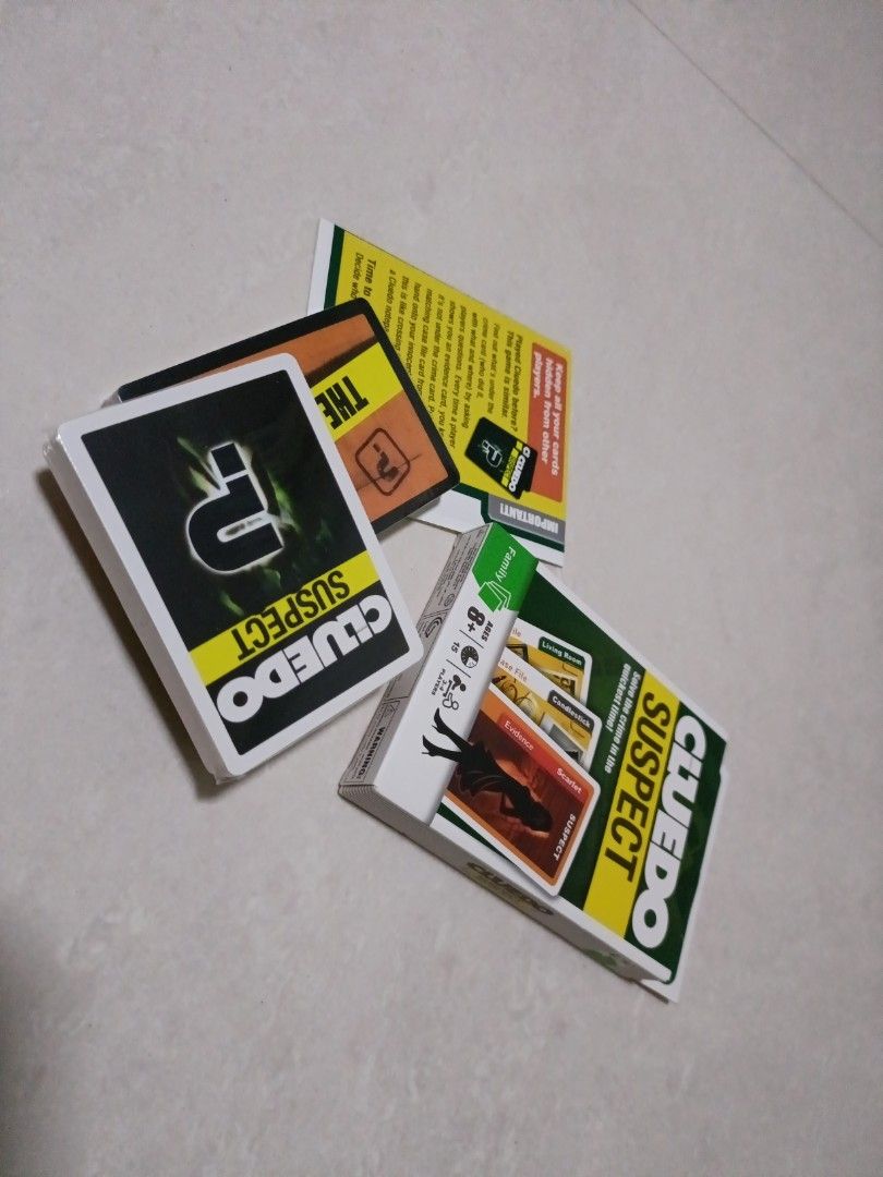 Cluedo card game, Hobbies & Toys, Toys & Games on Carousell