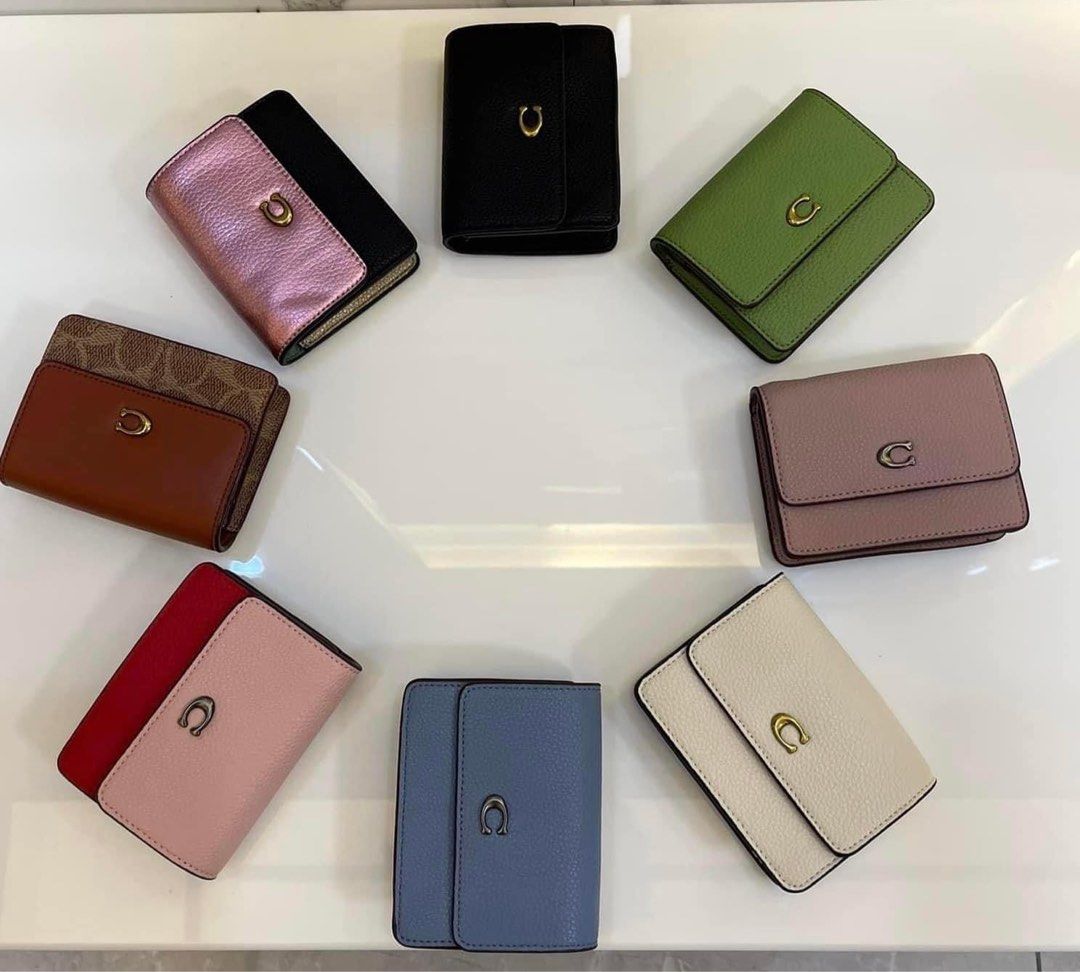 Coach Half Flap Card Case, Women's Fashion, Bags & Wallets, Cross-body ...