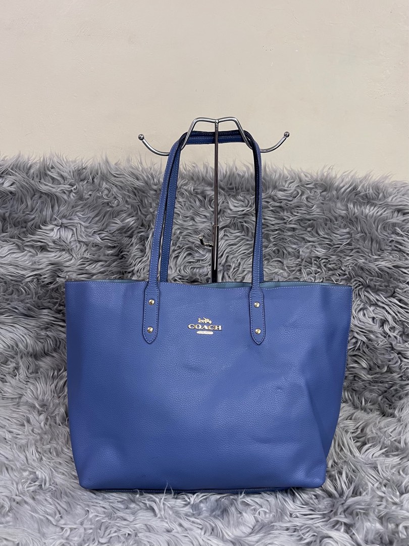Coach Open Tote, Women's Fashion, Bags & Wallets, Tote Bags on Carousell