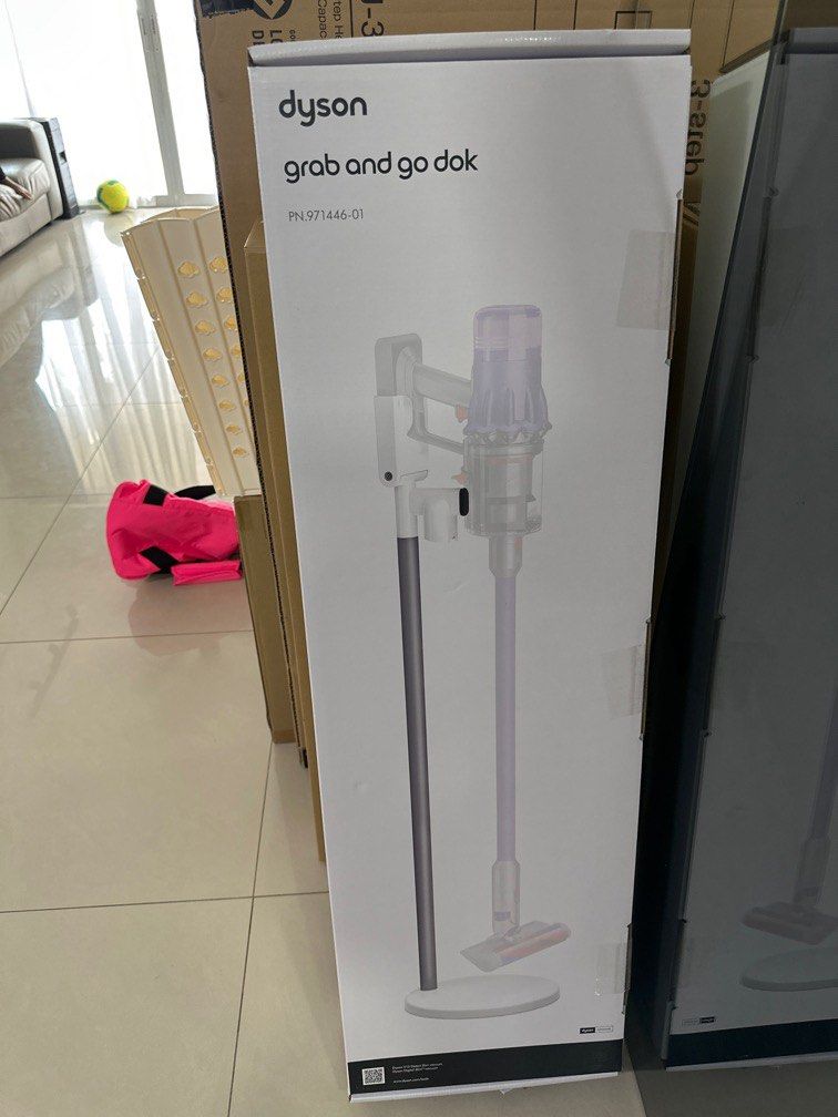 Dyson V12 Dok, TV & Home Appliances, Vacuum Cleaner & Housekeeping on ...