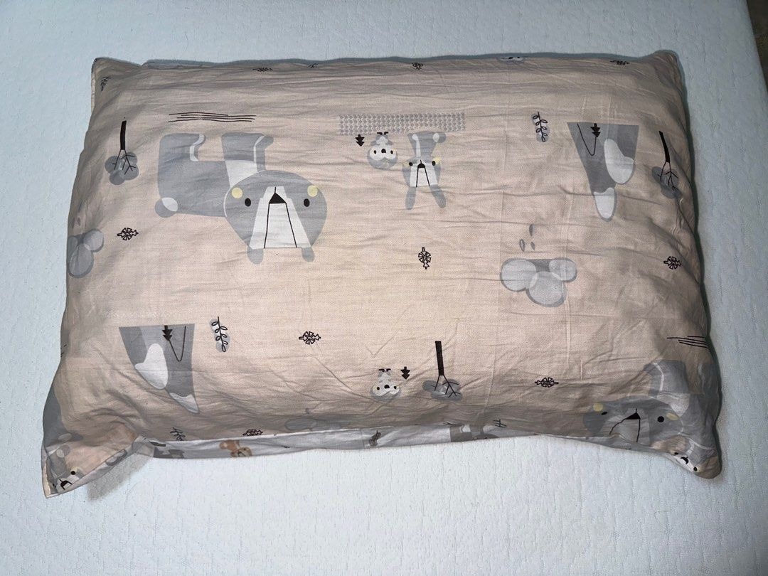 Hard pillow, Furniture & Home Living, Bedding & Towels on Carousell