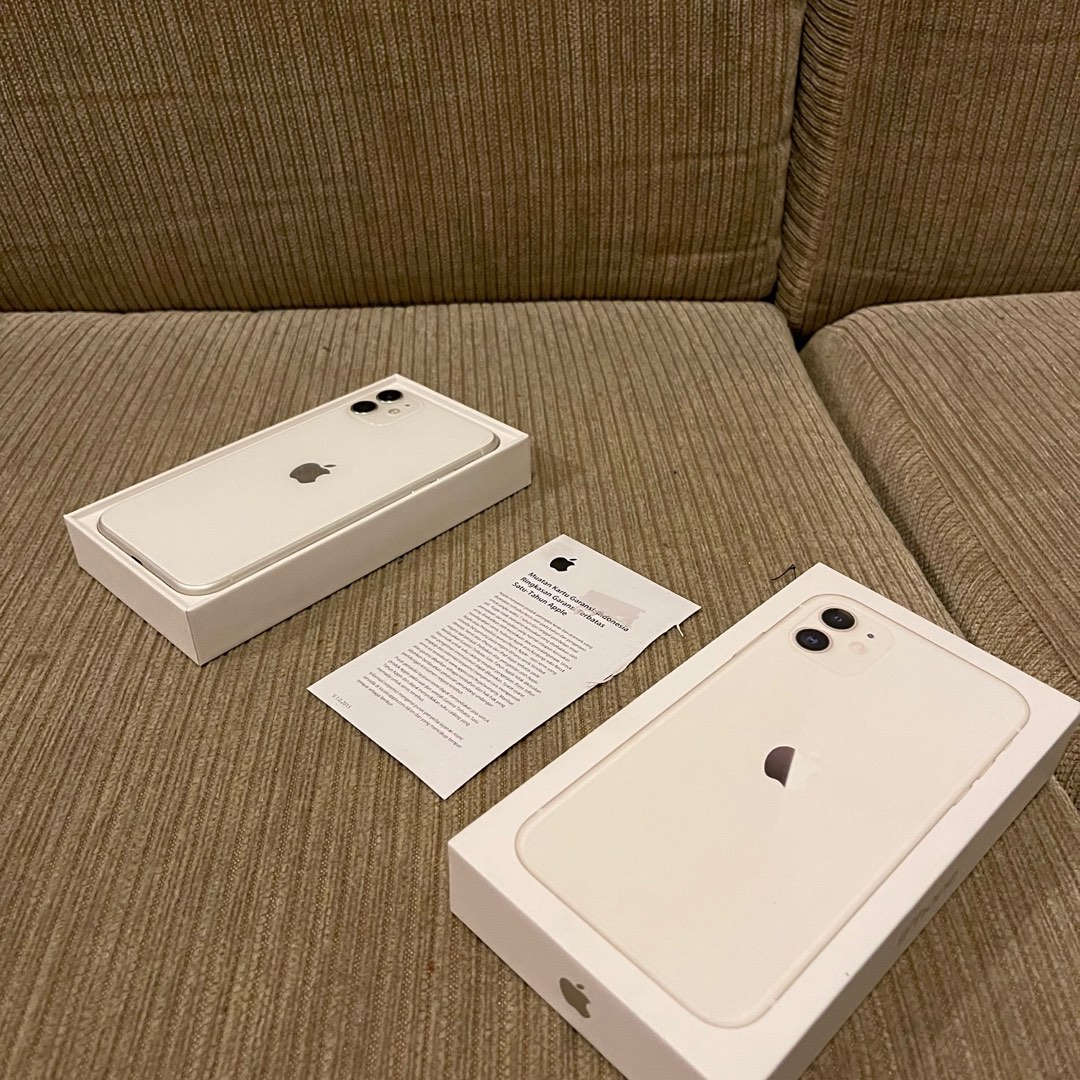 iPhone 11 128gb ex ibox resmi white, Telepon Seluler & Tablet, iPhone ...