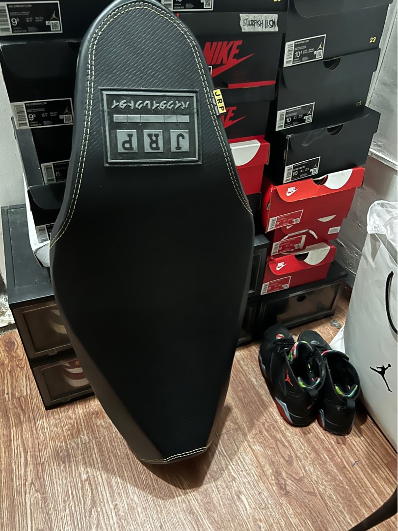 Jrp Flat Seat for Aerox V1, Motorbikes, Motorbike Parts & Accessories ...